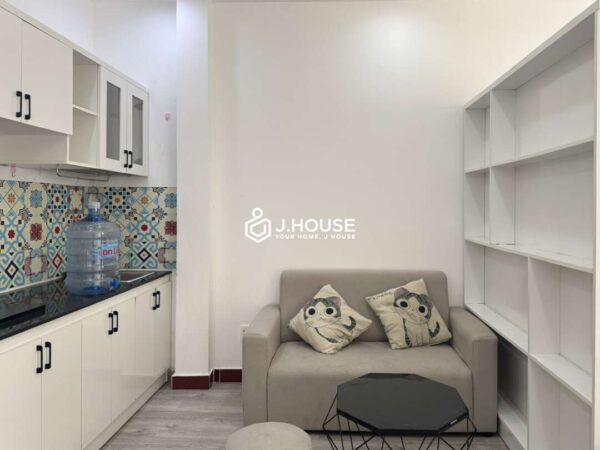 Bright Studio For Rent In District 1 Center - Lan Vũ Apartment | JHouse.vn