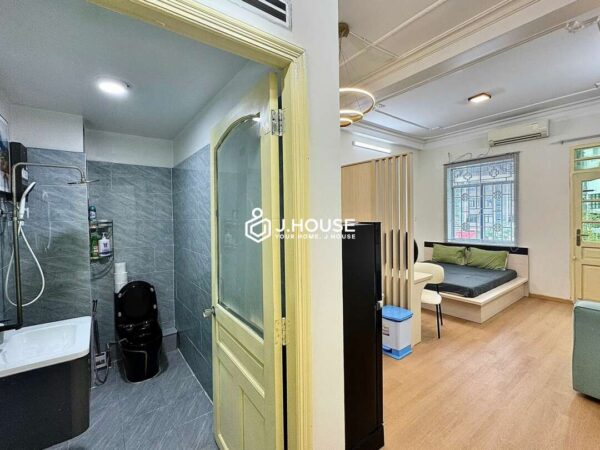 Studio With Private Washer & Balcony Near Landmark 81 - Minh Long ...